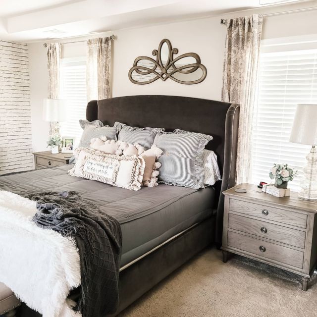 Contact Me - Decorating with Divas